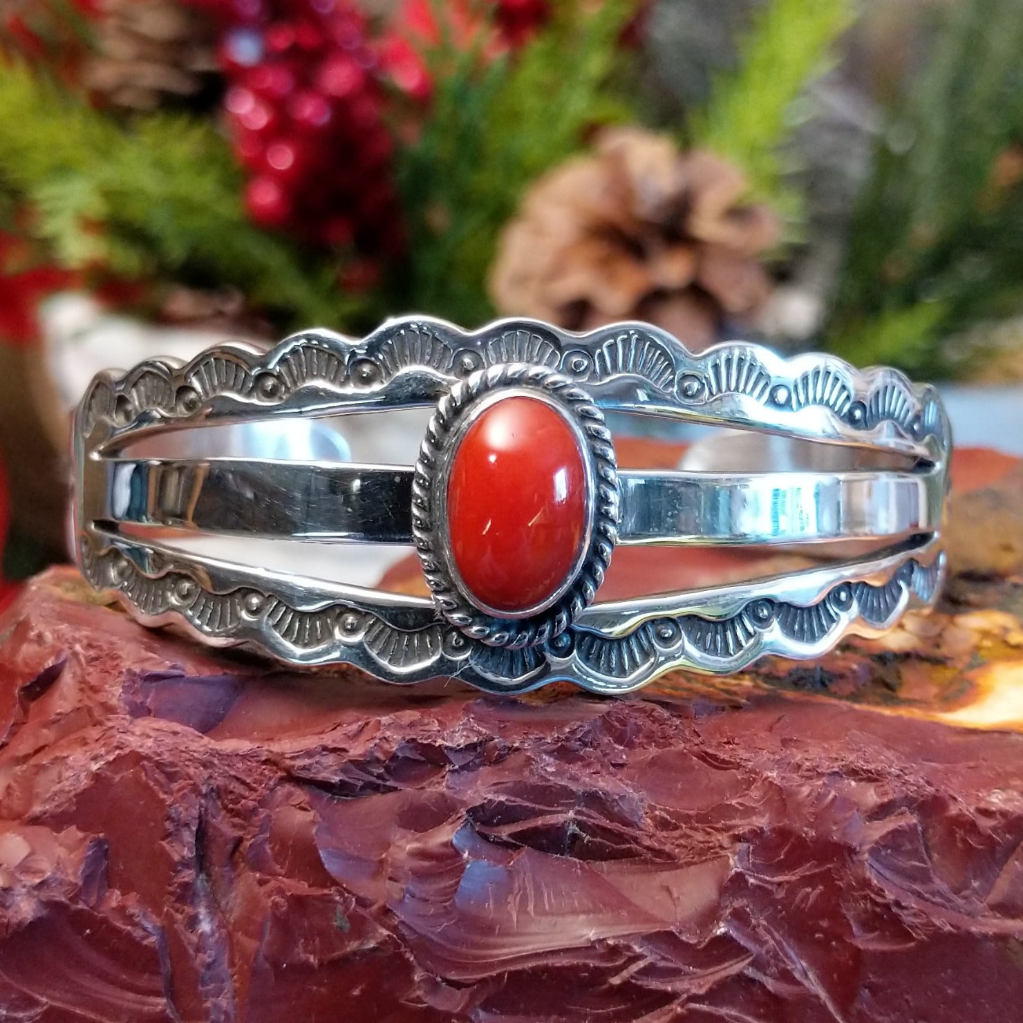 Frilled Coral Cuff by Raymond Coriz GJ-BRC-0188 – Arlene's