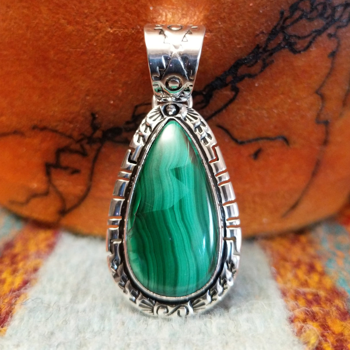 Large Malachite Teardrop Pendant by Anna Begay SWSG-PND-0019 – Arlene's